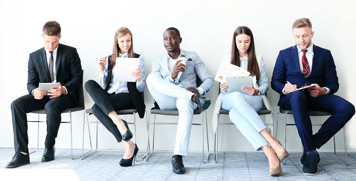 12 Customer Service Job Responsibilities: How to Support Customers | UJET