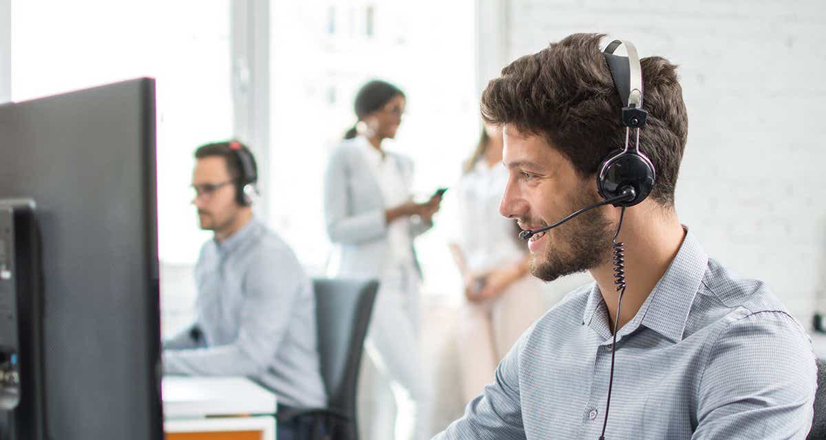 Better Conversations with Phone Support Implementation | UJET